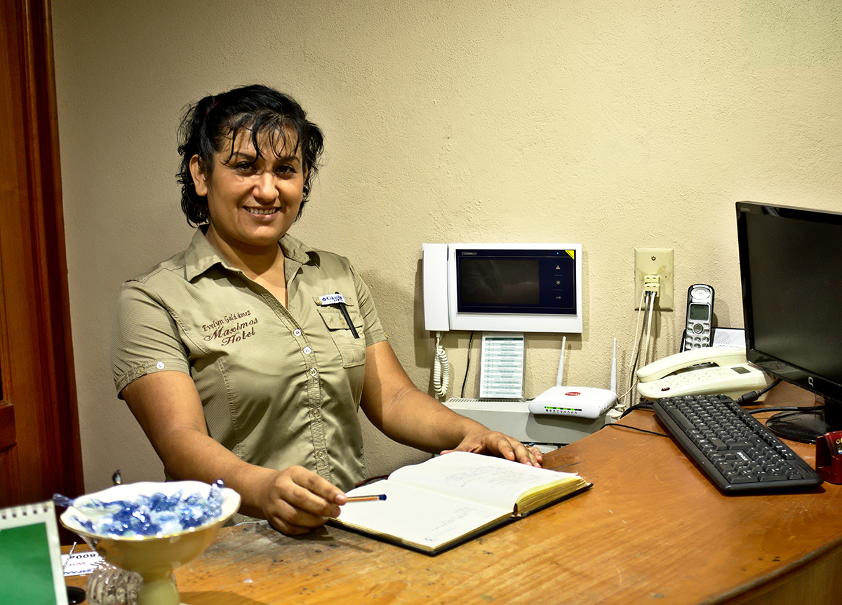 Quienes Somos - HOTEL MAXIMOS PETEN